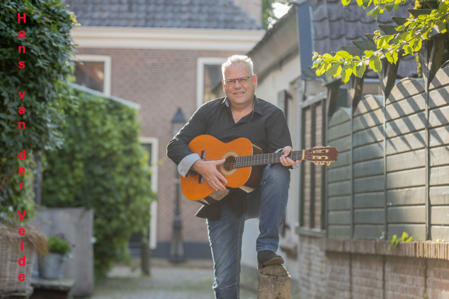 Zanger Hans van der Velde – Brengt sfeer en gezelligheid voor elke ...